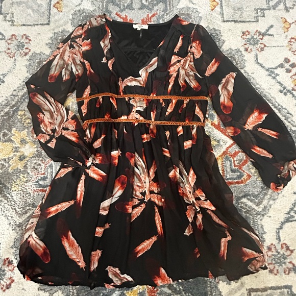 entro | Dresses | Black Floral Mini Dress | Poshmark